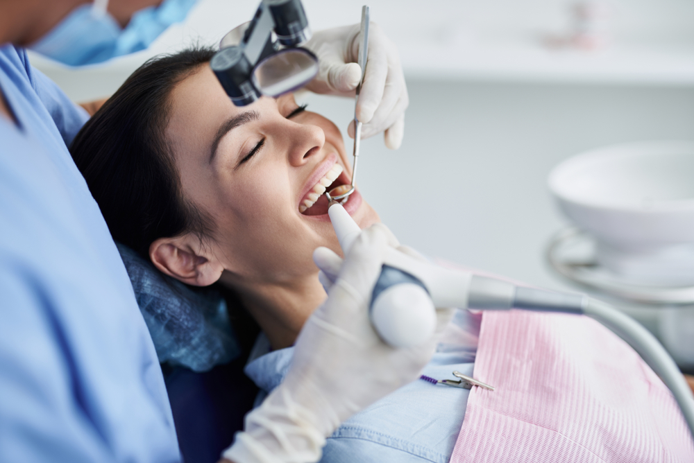 Θεραπεία περιοδοντικών νοσημάτων - Ila Chambaki Dental Services